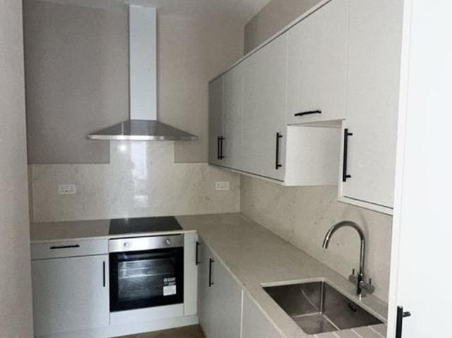202A Marlowes HP1, 1 bed flat to rent, £1,250 pcm | PrimeLocation