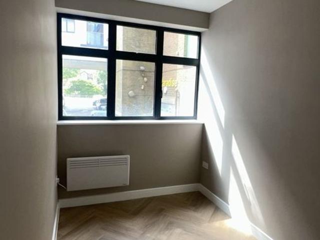 202A Marlowes HP1, 1 bed flat to rent, £1,250 pcm | PrimeLocation