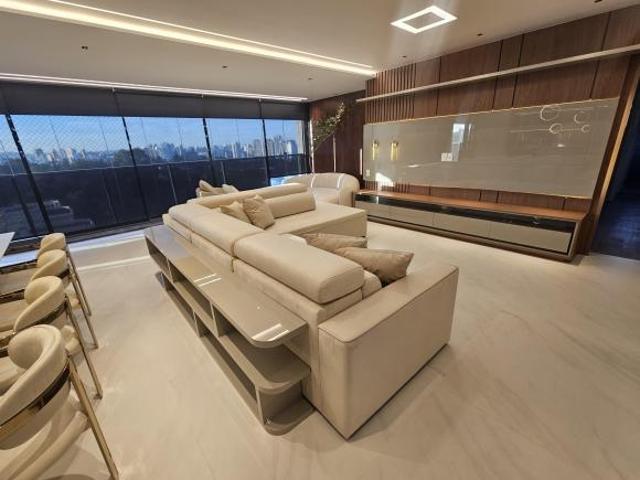 202m² no Parque Global