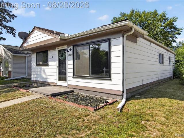 20349 Floral Street