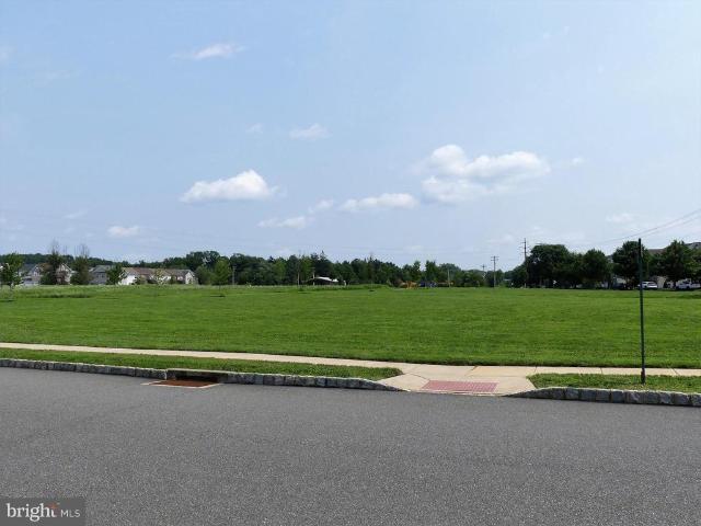 2034 Berkeley Drive # M40