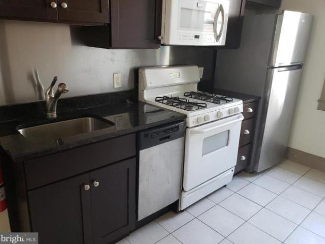 2034 Chestnut St #2F, Philadelphia, PA 19103