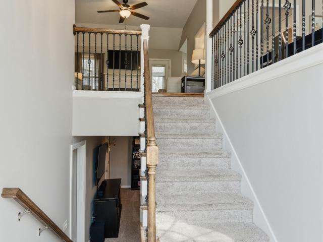 2034 Christy Ln