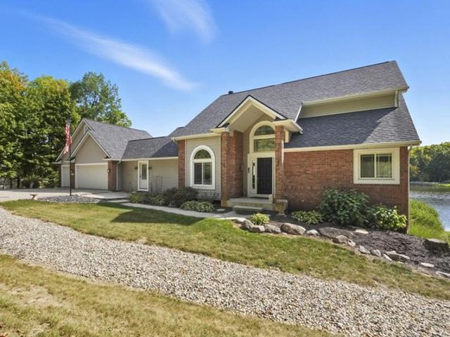 2034 County Road 68, Auburn, IN 46706