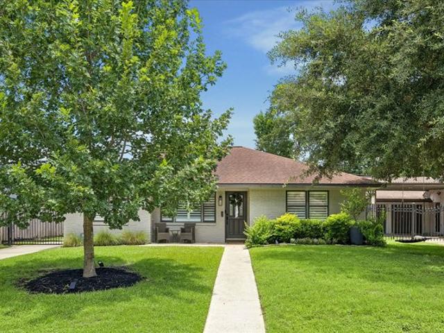 2034 DE Milo Dr, Houston, TX 77018
