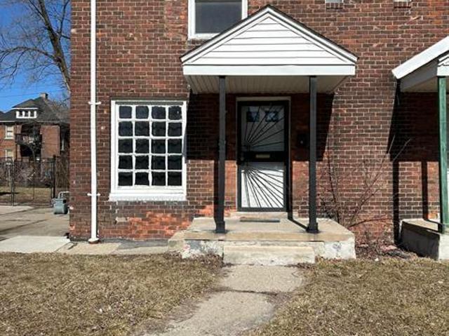 2034 Ewald Cir 2 beds, 1 full bath