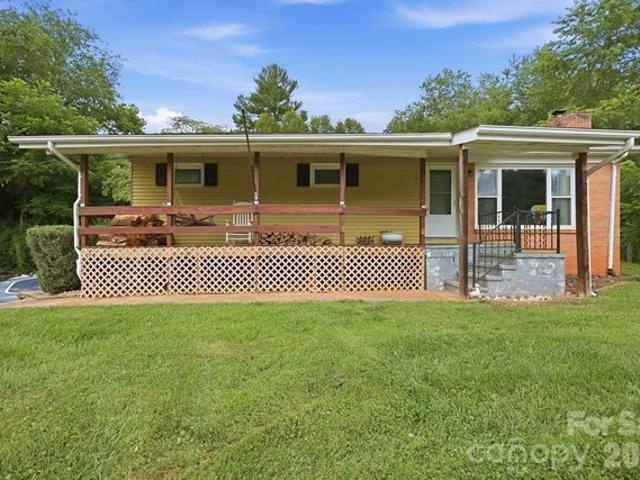 2034 Pisgah Dr, Canton, NC 28716