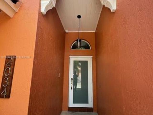 2034 SE 13th St, Homestead, FL 33035