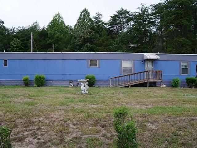2034 Wickliffe Rd, Brookneal, VA 24528
