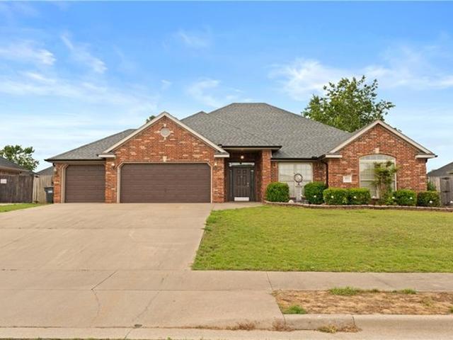 2034 Willow Ridge Ave, Springdale, AR 72764