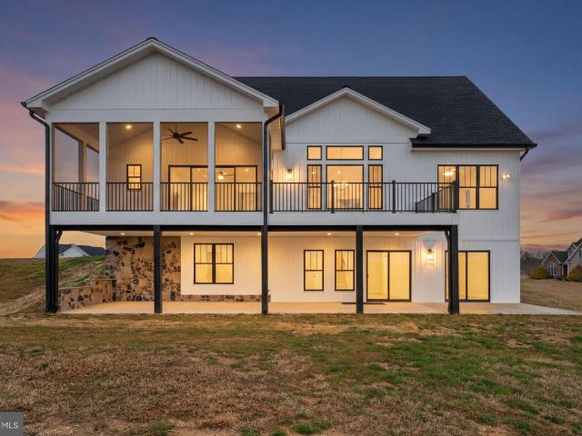 20359 Lookout Cir, Orange, VA 22960 | MLS #VAOR2013 | Compass