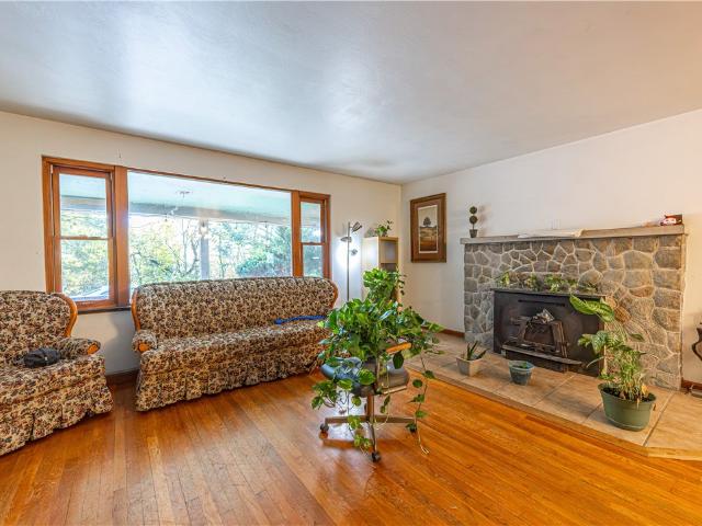 2035 Aurora Dr