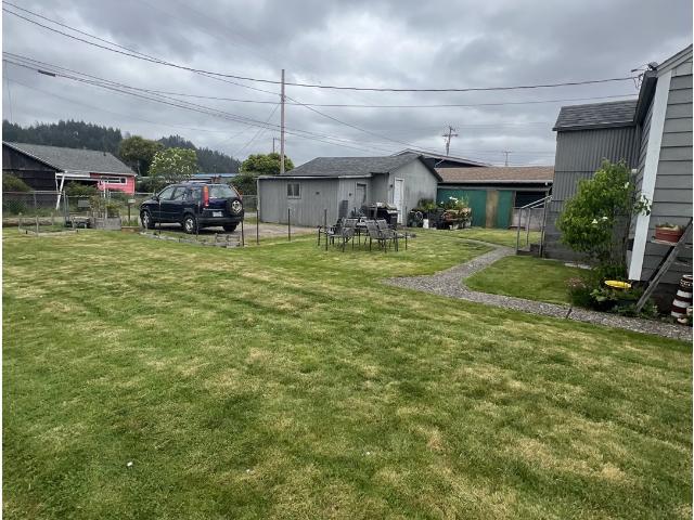 2035 cedar ave