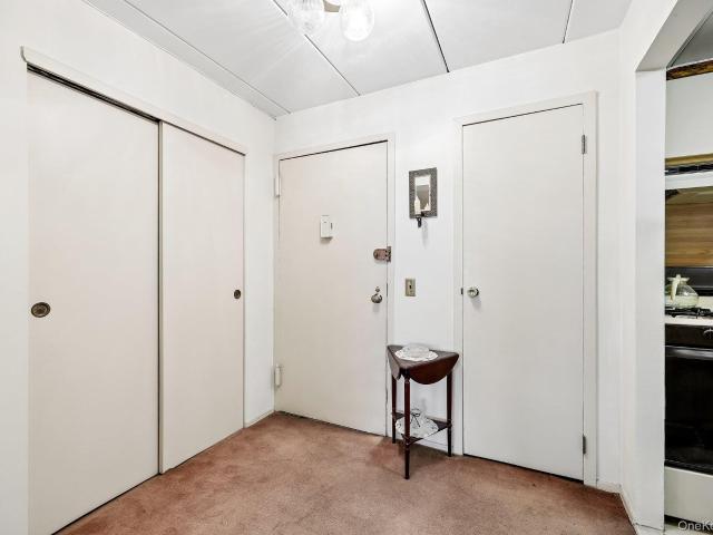 2035 Central Park Avenue 2V