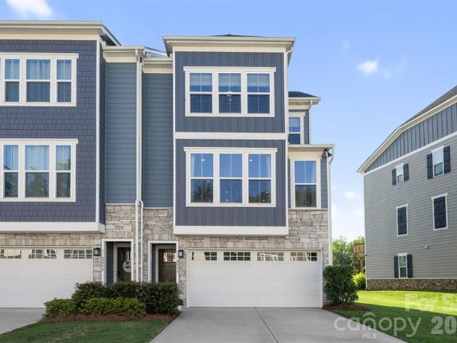 2035 Dornoch Rd, Tega Cay, SC 29708