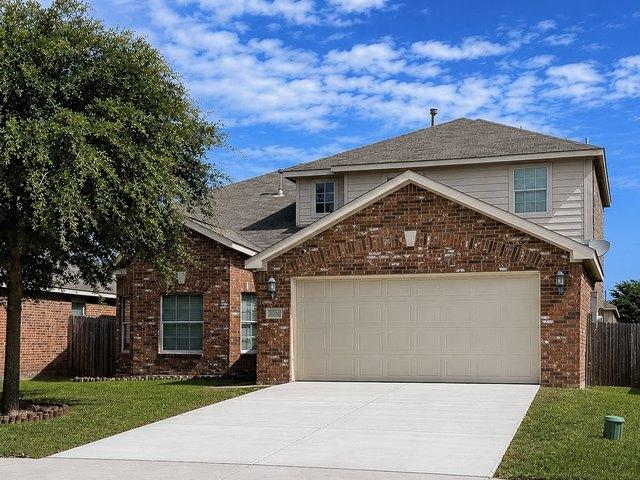 2035 Fairview Dr, Forney, TX 75126