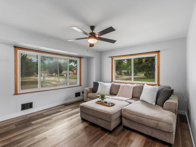 2035 Parkfield Dr