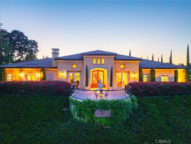 2035 Rancho Caro Rd, Templeton, CA 93465