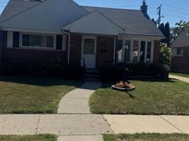 2035 Raymond Ave, Dearborn, MI 48124