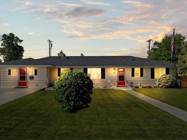 2035 W Falls Ave, Kennewick, WA 99336