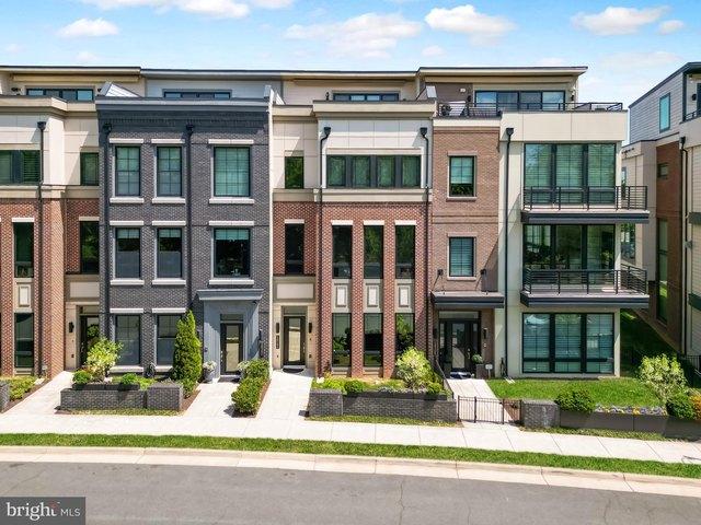 20364 Northpark Dr, Ashburn, VA 20147