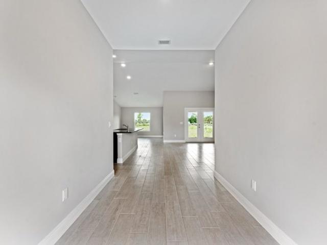 20365 Marie Ct, Palm Beach County, FL 33470