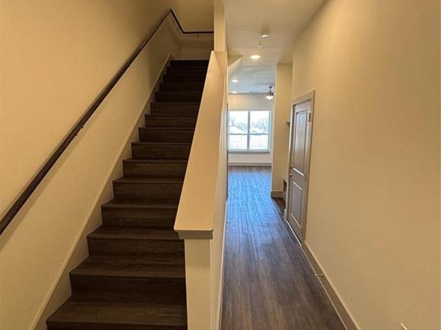 2036 Oak Grove # 223