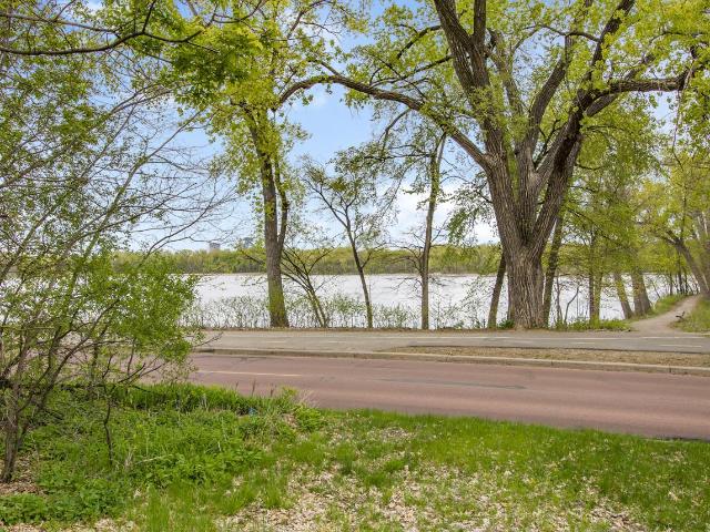 2036 Cedar Lake Parkway