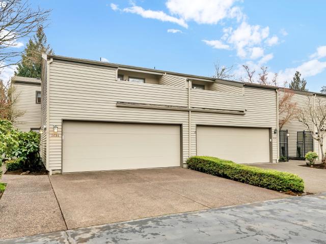 2036 eastwood ln