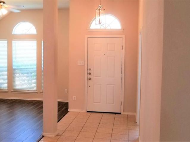 2036 El Camino Drive