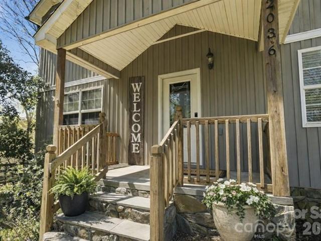 2036 Hickory Hills Dr, Denver, NC 28037