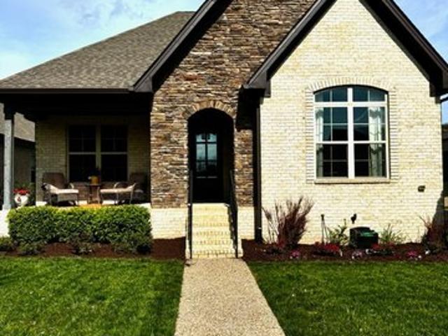 2036 Kestrel Ln, Spring Hill, TN 37174