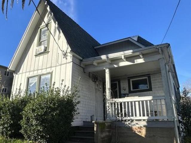 2036 Placer St, Redding, CA 96001
