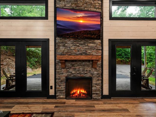 2036 Ridge Road 16