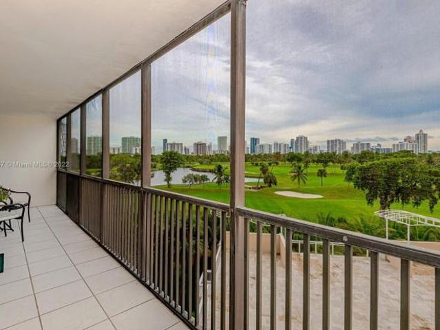 20379 Country Club Dr W #536, Aventura, FL 33180