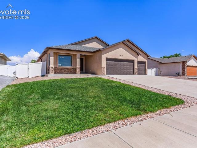 2037 Kingbird Court