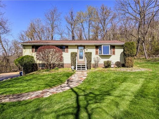 2037 Ridge Rd, Jeannette, PA 15644