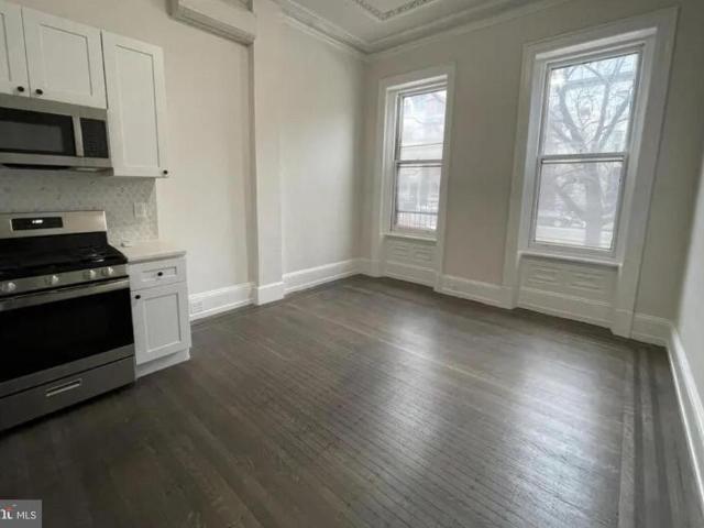 2037 Spring Garden Street # UNIT 1F