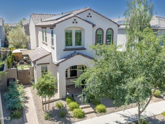 2037 W Kinfield Trl, Phoenix, AZ 85085