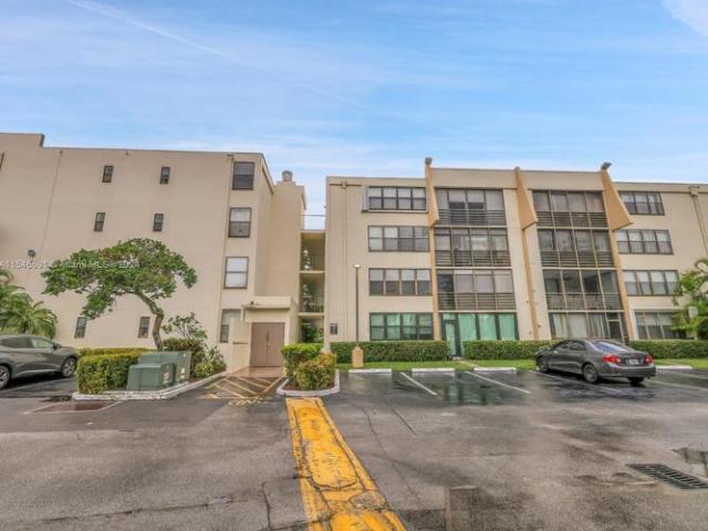 20381 NE 30th Ave #424 7, Aventura, FL 33180