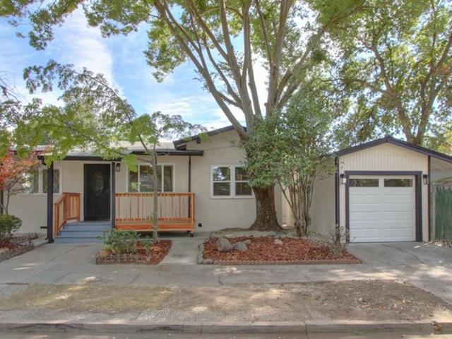 2038 Markham Way, Sacramento, CA 95818