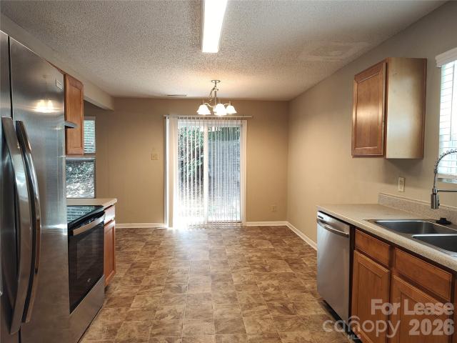 2038 Dunsmore Lane
