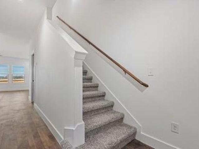 2038 Falcon Drive