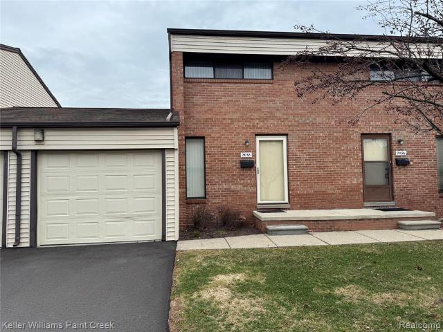 2038 Roman Court