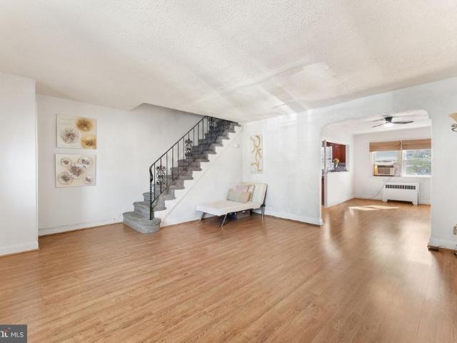 2038 S 69Th Street