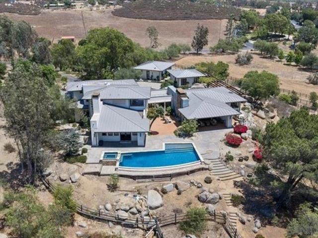 20391 Rancho Villa Rd, Ramona, CA 92065