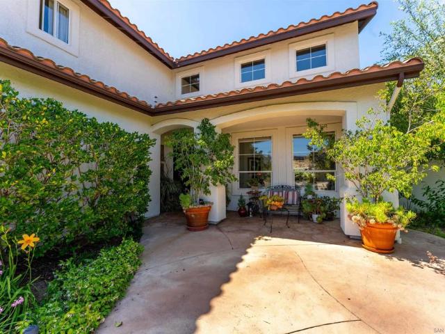2039 Alborada Dr