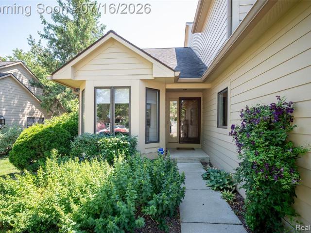 2039 Bancroft Drive