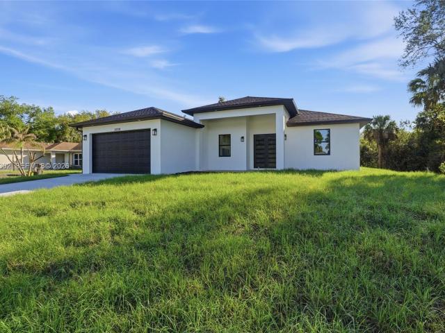 2039 Detroit Dr, LaBelle, FL 33935 | MLS #A11991 | Compass