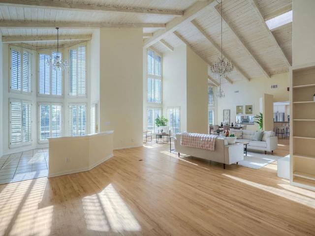 2039 E Mission Road